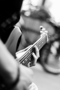 What Is A Guitar Riff? And How To Create One? - Explained
